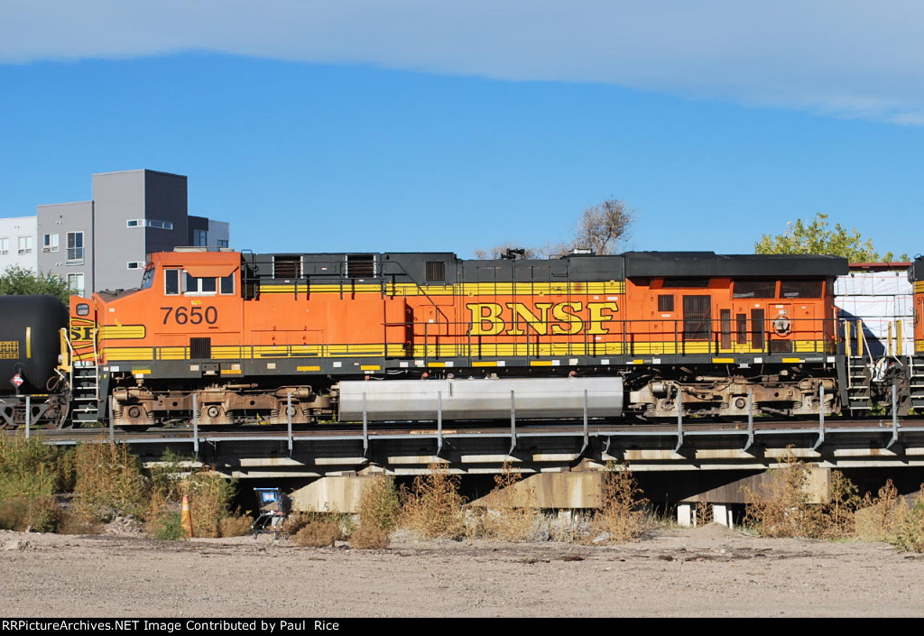 BNSF 7650